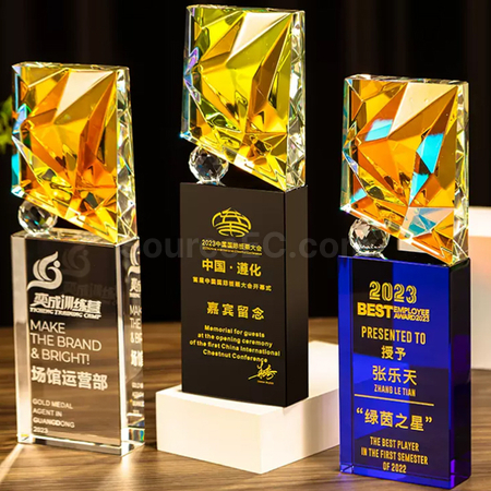 Crystal Trophy - Corporate Gifts Supplier in Malaysia - Source EC